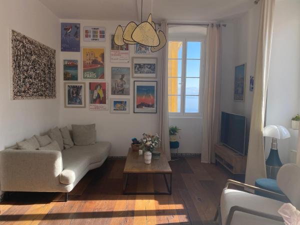 Appartement Hypercentre Bastia Vue Mer Et Petite Terrasse - Brando