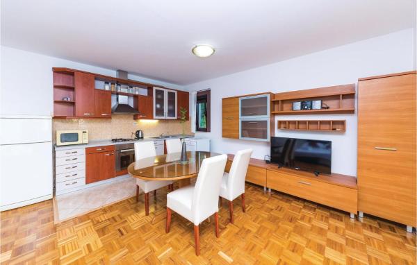 Lovely Apartment In Trogir - Trogir