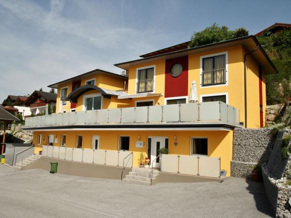 Spacious Chalet In Piesendorf With Sauna - Kaprun
