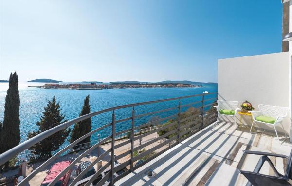 Two-bedroom Apartment In Brodarica - Brodarica
