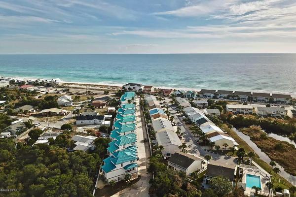Sunny Pcb Home With Balcony Steps To The Beach! - Panama City Beach, FL