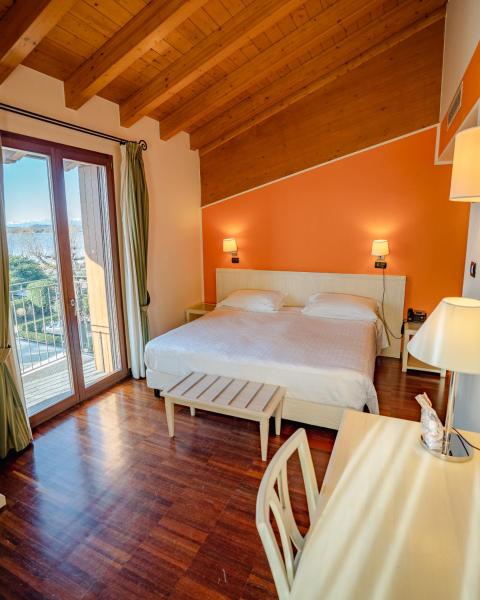 Hotel Ristorante Vecchia Riva - Lake Maggiore