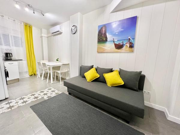 Cozy Suite Apartment, Wifi! - 바달로나