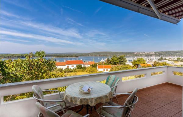 Nice Apartment In Punat With Wifi - Vrbnik