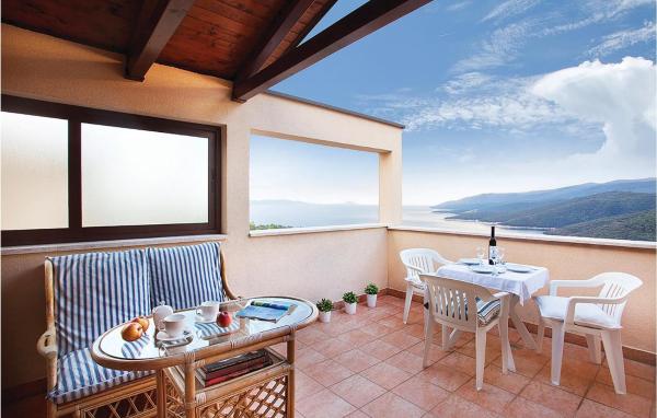 1 Bedroom Gorgeous Apartment In Rabac - Istrien