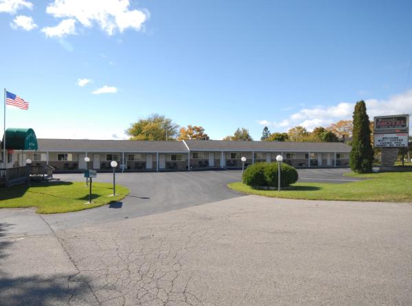 Wayside Motel - St. Ignace, MI