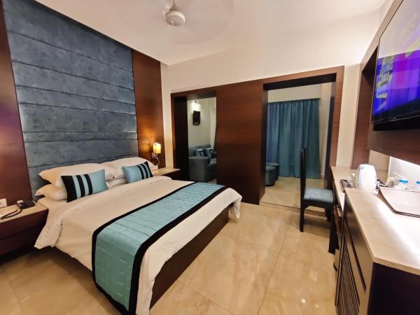 The Samilton - Kolkata