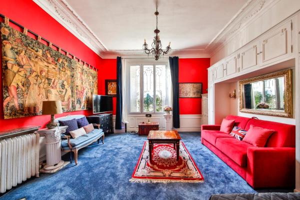#Arc Detriomphe #Trocadero #Style Haussmanien#ac - Eiffel Tower - Paris