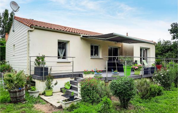 Two-bedroom Holiday Home In St Michel Chef Chef - Saint-Michel-Chef-Chef
