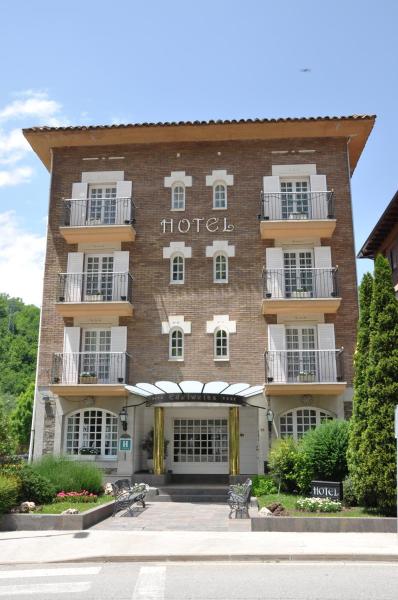 Hotel Edelweiss - Molló