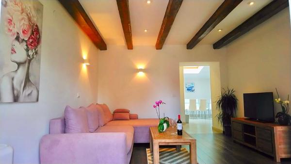 Lili Mar, 2-bedroom Apartment With Private Parking - Dubrovnik