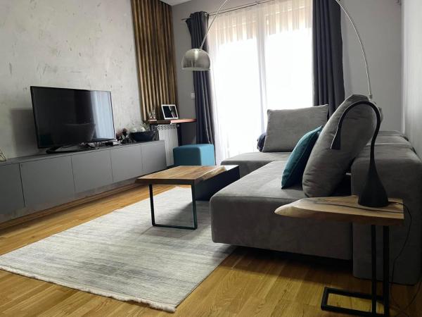 Porta Leks Apartment, Self Check-in, Own Parking - Skopje
