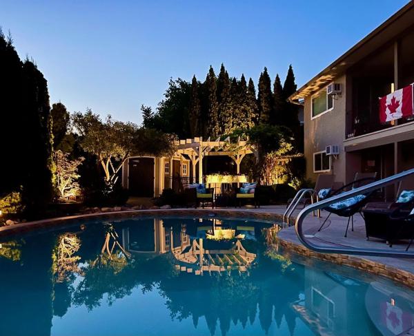 A Vista Villa Couples Retreat - British Columbia