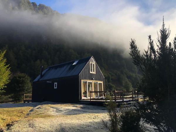 Refugio Macales - Ecocabañas - Aysén