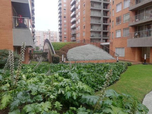 Hermosa Habitación Privada En Conjunto Residencial Cerca Al Aeropuerto Y Terminal De Bogotá, Zonas Comunes Se Comparten Con 1 Persona - Bogotá