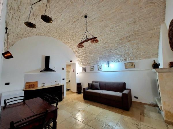 Giovinazzo Historic Apulia Old Town Stone House With Private Patio - Giovinazzo