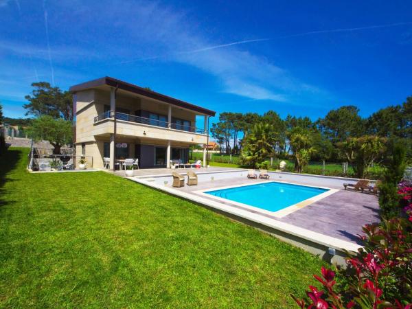 Villa In Sanxenxo With Sea View & Pool - El Grove