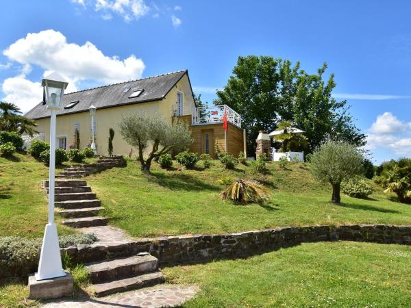 Superb Holiday Home Near The Beach - Basse-Normandie