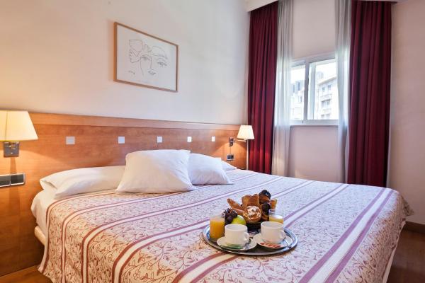 Acta Antibes - Sant Adrià de Besòs