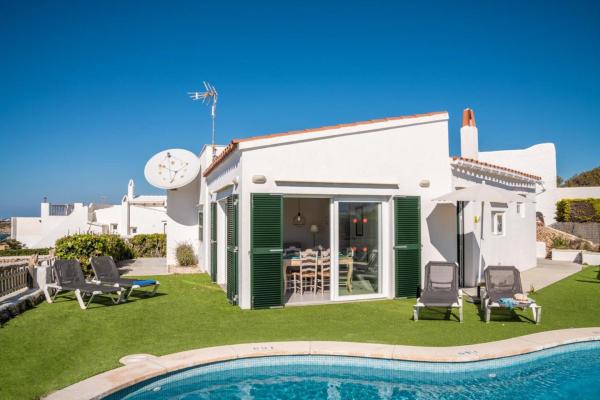 Villa Binixiqui · Cosy 3 Bedroom Villa Close To The Sea. Full Ac. Wifi - Mahón