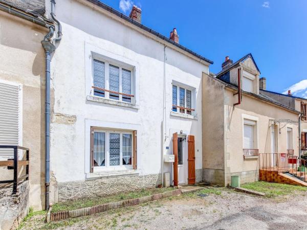 Traditional Holiday Home In Brinon Sur Beuvron - Nièvre
