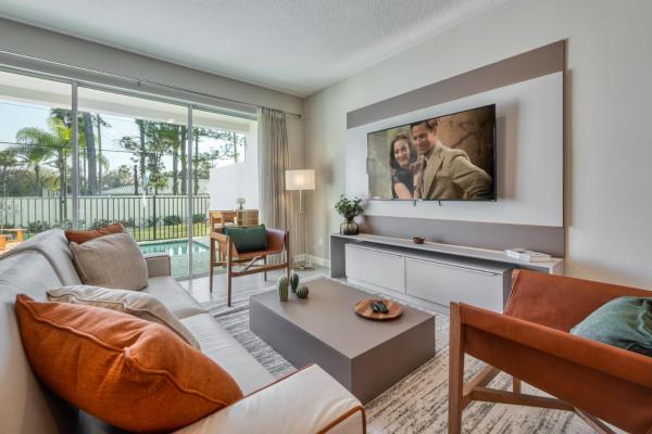 Formosa Valley By Une Homes - United States