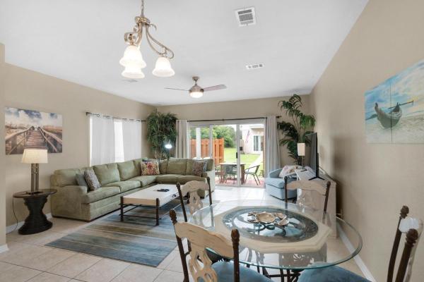 Gulf Walk 606 - Florida Panhandle, FL