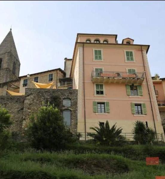 La Casa Rosa - Provincia di Imperia