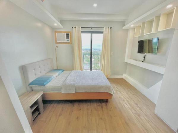 Golf View, New Studio Apartment Grand Residences Cebu, North Tower A - Philippines