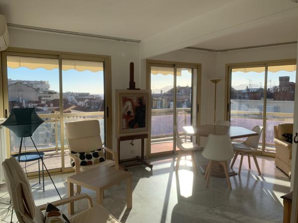 Le République - Cannes
