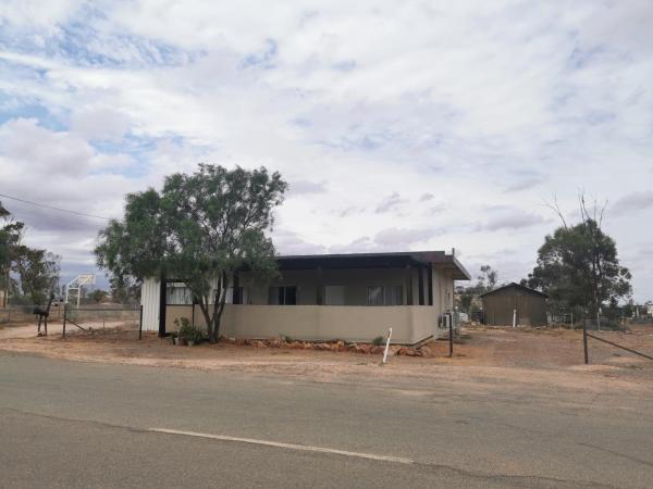 Hidden Gem White Cliffs Accommodation - White Cliffs