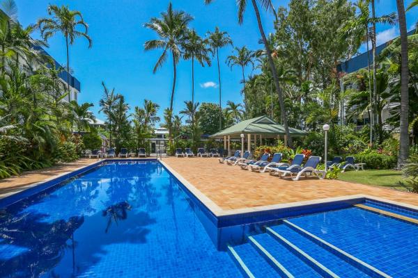 Agincourt Beachfront Apartments - Cairns