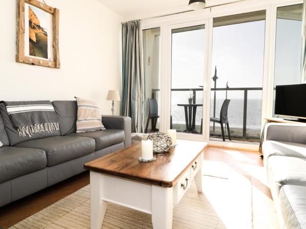 12 West End Point - Abersoch