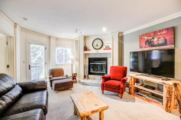 Village Chateaux Falcon Superchair Condo: Great Location - Summit County, CO