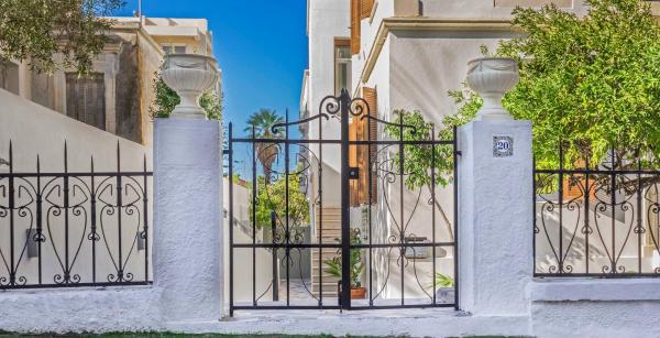 Arhondiko Apartment Vs Rhodes Town - Rhodes