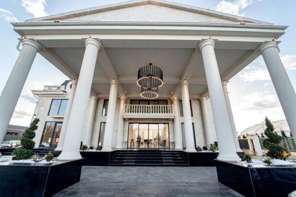 Hotel Caprice - Bacău