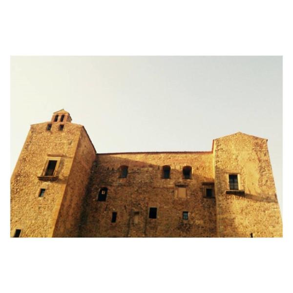 Ypsilhome - Castelbuono