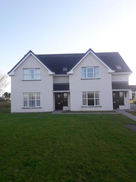 4 Bedroom Home By The Sea - County Cork