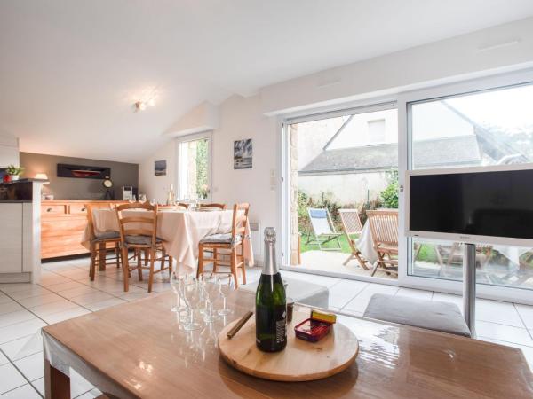 Apartment Le Parc Des Druides-2 By Interhome - Carnac