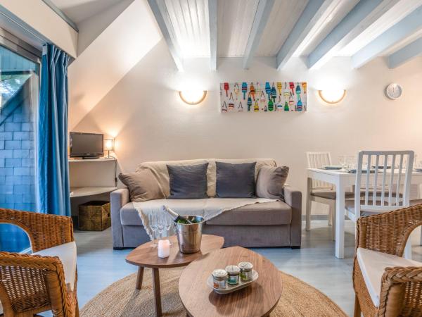 Apartment Les Pins-3 By Interhome - Auray