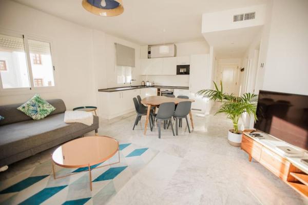 Contemporary Apartment Across Marbella Club Hotel - Marbella