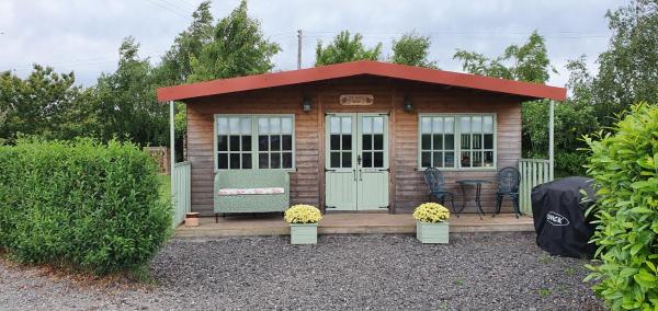 Marshland Alpacas Glamping Lodge -