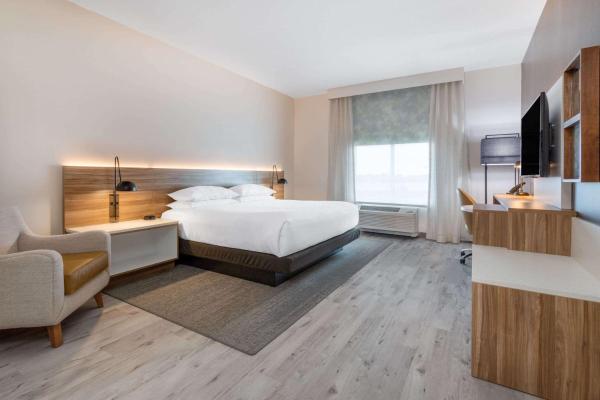 Wyndham Garden Orlando Airport - Free Airport Shuttle - Florida