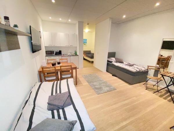 Worker Apartment Goch - 3 Single Box-spring Beds - Parking - Goch