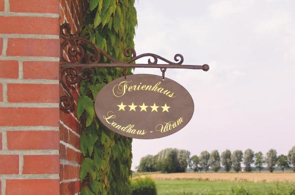 Hotel Garni Landhaus Uttum - Hinte