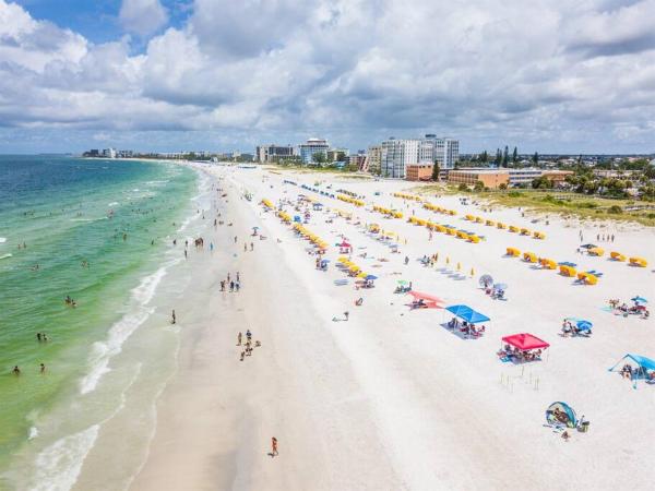Beach Haven In South Clearwater Beach - Clearwater Beach, FL