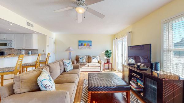 Ec207 Newly Remodeled, One Bedroom, Second Floor Condo, Shared Pool, Grills And Boardwalk - Port Aransas, TX