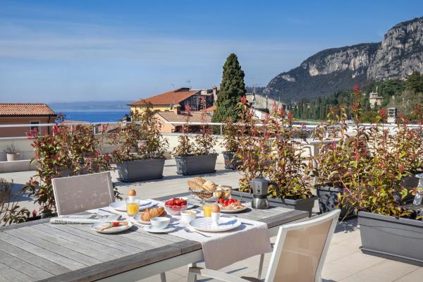 Rocca Terrace - Garda