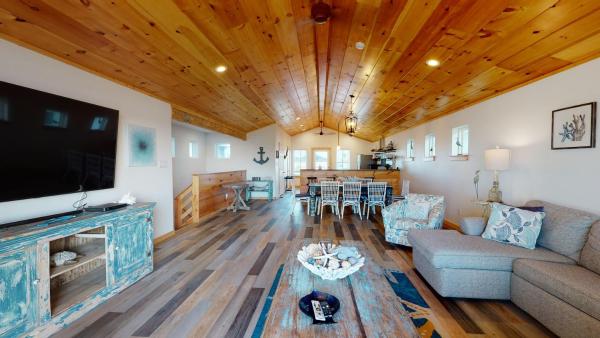 Pfc1006 Spacious Home In Town, Shared Pool, Ample Parking, Near Restaurants - Port Aransas, TX