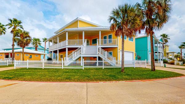 Rd385 Dreamsicle Large Home In Gulfside Neighborhood, Shared Pool, Boardwalk To Beach - Port Aransas, TX